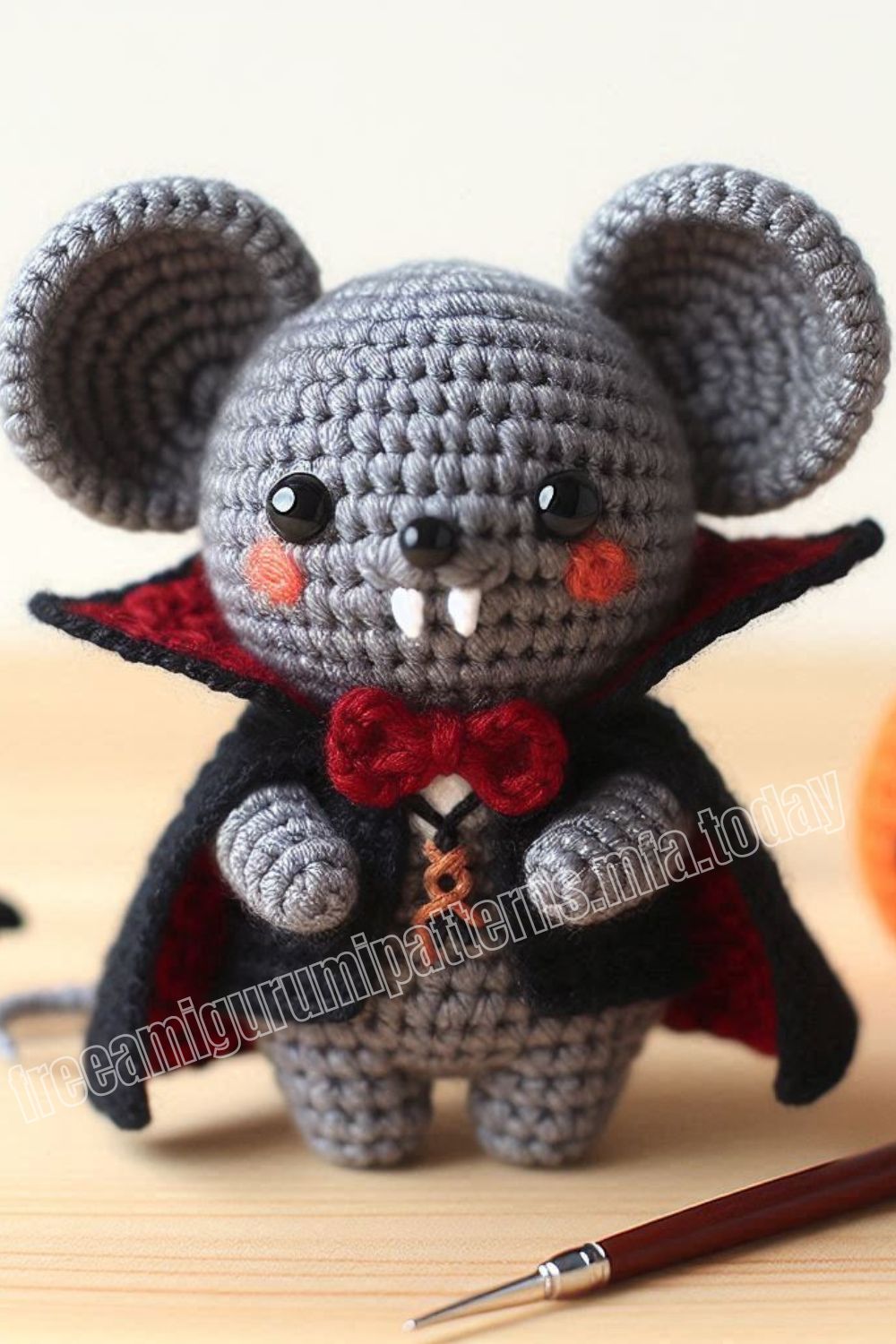 Amigurumi Halloween Vampire Mouse Free Pattern-1 – Free Amigurumi Patterns
