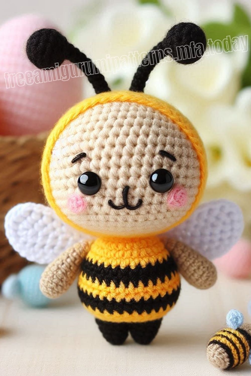 Amigurumi Crochet Bee Chen Free Pattern-1 – Free Amigurumi Patterns