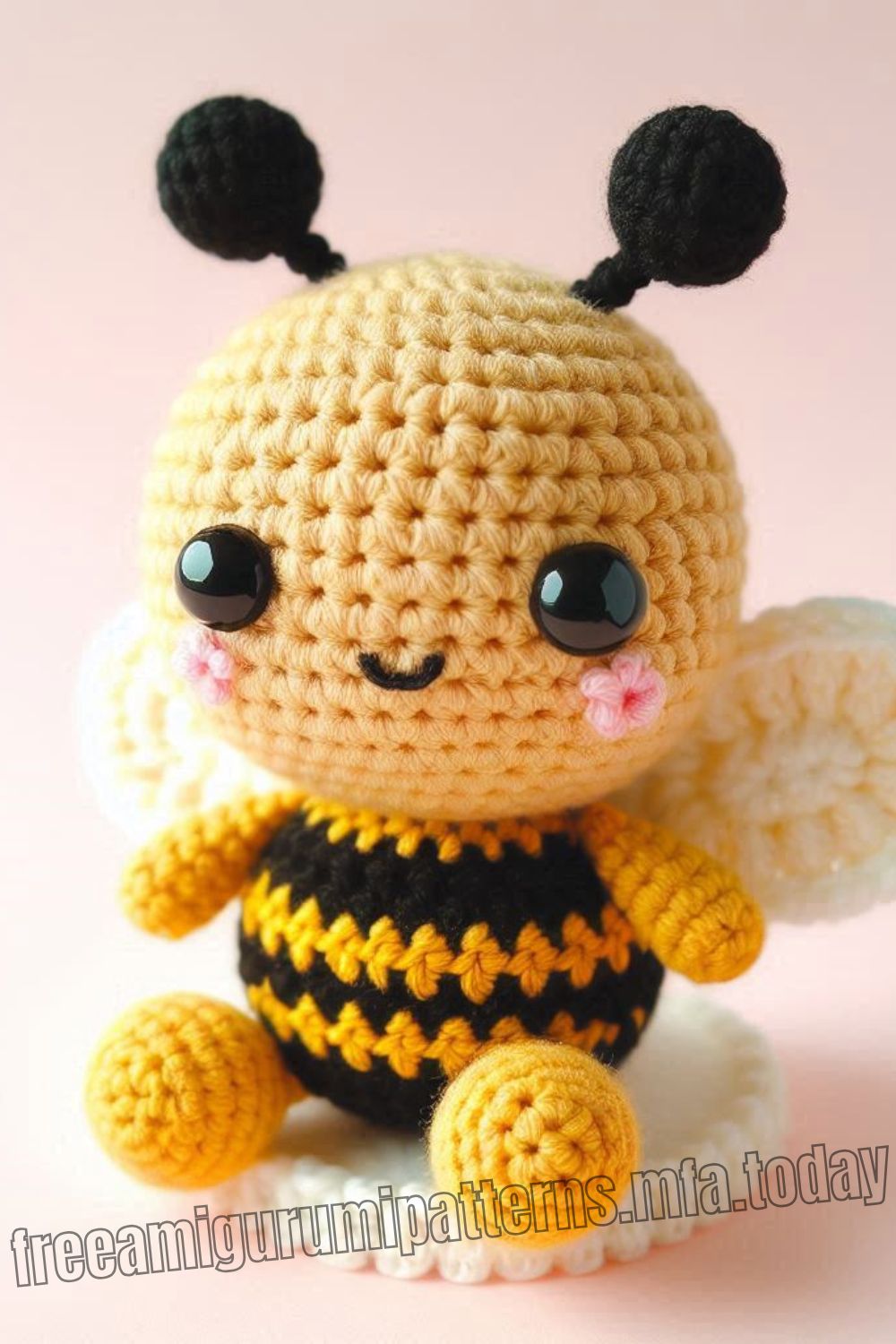 Amigurumi Crochet Bee Chen Free Pattern-1 – Free Amigurumi Patterns
